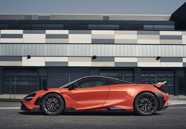 【スーパースポーツ特集】マクラーレン765LTはF1テクノロジーを傾注した逸品。すべてが速く走ることに集約され、スパルタンさが癖になる - カー・アンド・ドライバーonline [CAR ...