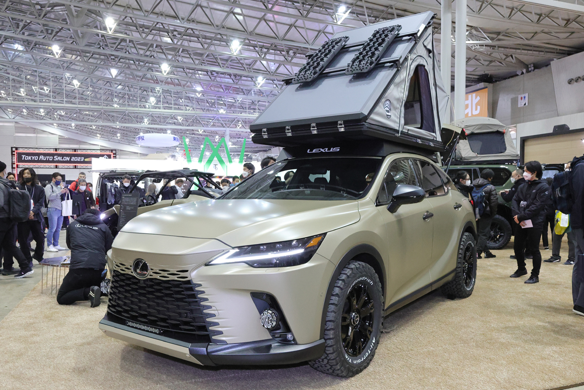 アウトドアライフスタイルをより快適に楽しむ専用装備やギアを採用したレクサスRXのコンセプトモデルが初公開 - カー・アンド・ドライバー ...