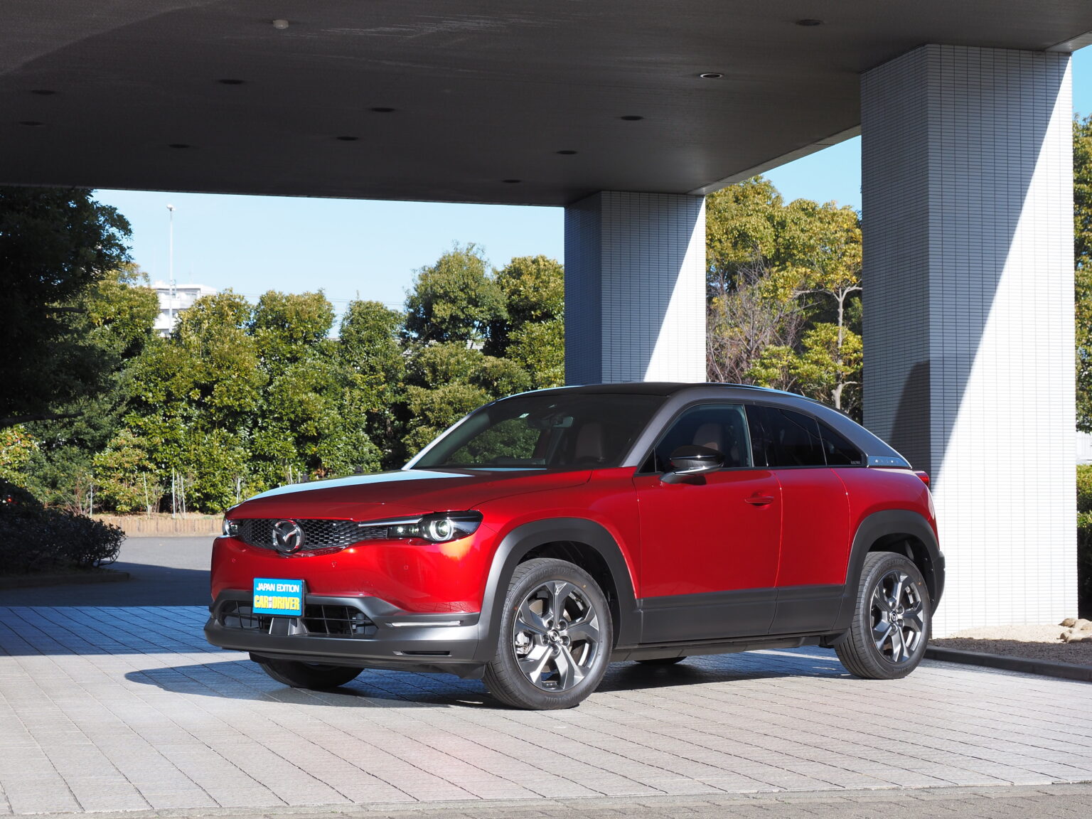 【いま買える最新BEV特集】マツダ MX-30 EV MODEL - カー・アンド・ドライバーonline [CAR and DRIVER]