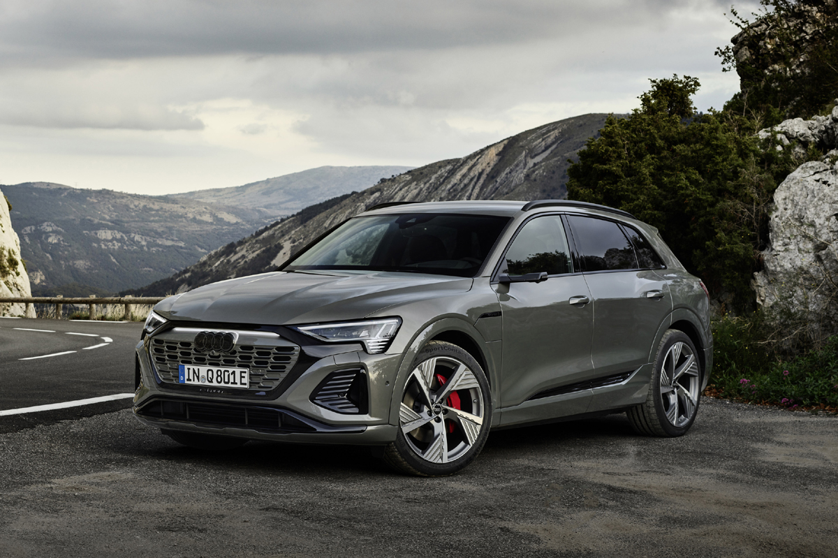 アウディが新しいプレステージ電動SUVの「Q8 e-tron」シリーズを本年夏以降に発売すると予告 - カー・アンド・ドライバーonline ...