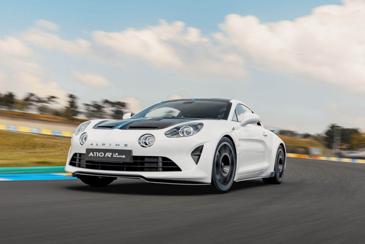 ル・マン24時間レースの100周年を記念したアルピーヌA110Rの特別限定モデルが日本で発売 - カー・アンド・ドライバーonline [CAR and DRIVER]