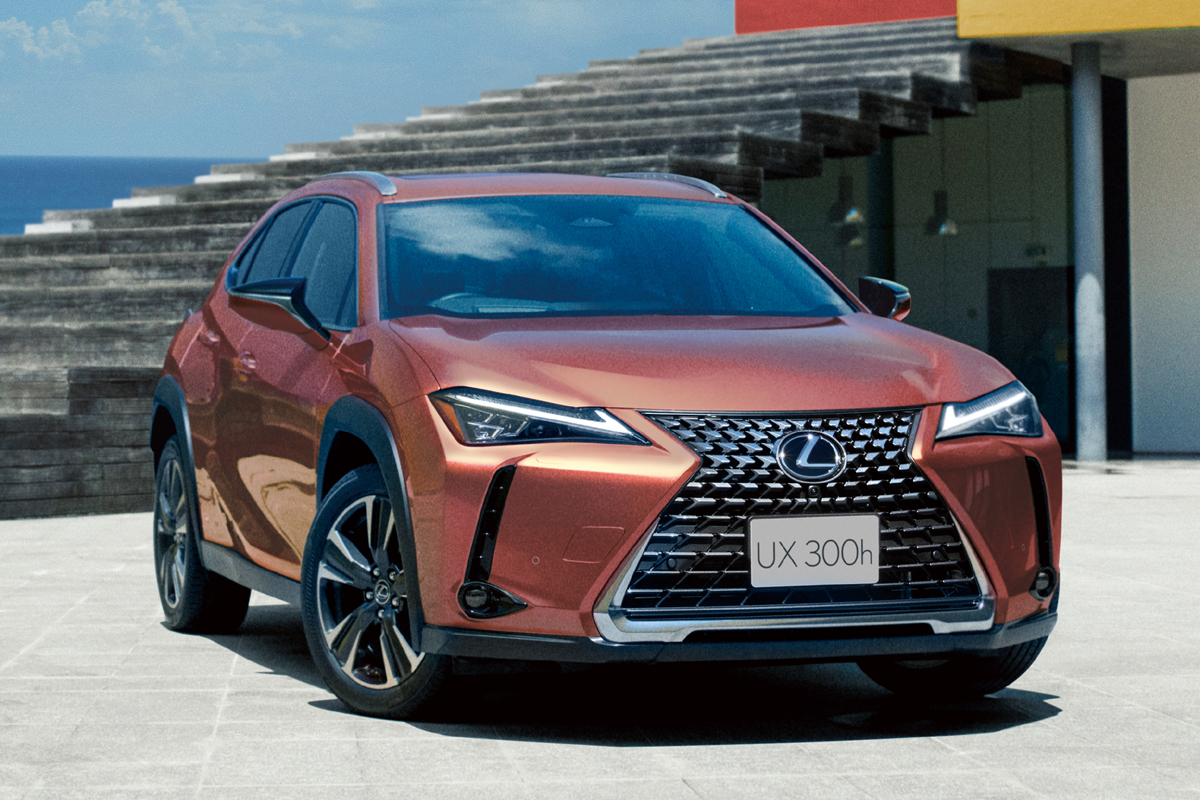 レクサスUXがマイナーチェンジ。UX300hの新設定や走り味の深化、Lexus Safety System＋の機能拡充、コクピット空間の進化 ...