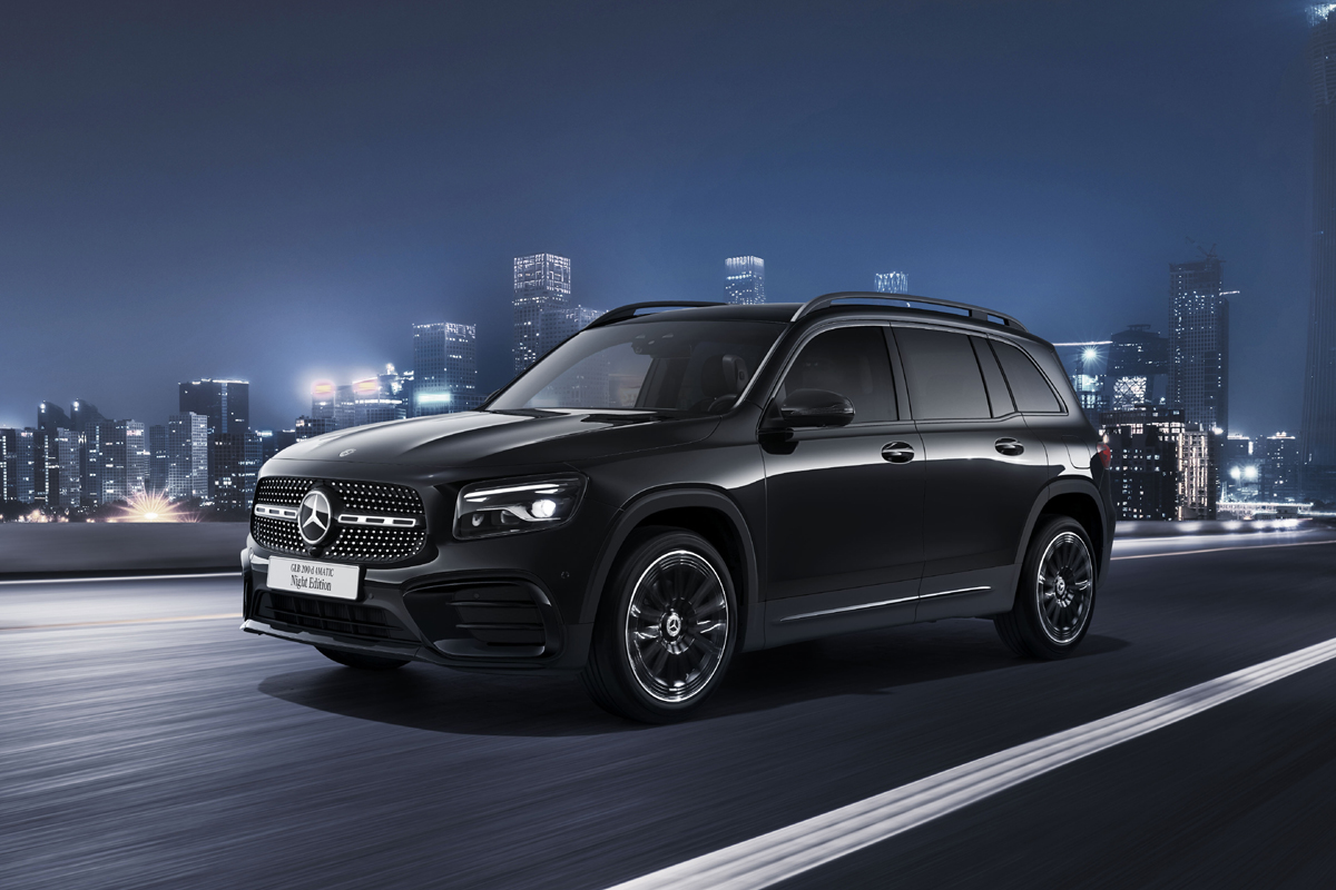 メルセデス・ベンツGLBの400台限定モデル「GLB 200d 4MATIC Night Edition」が日本デビュー - カー・アンド・ドライバーonline [CAR and DRIVER]