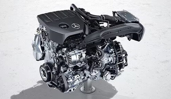 BSGおよび48V電気システムを採用する新パワートレインを搭載したメルセデス・ベンツGLA180が日本上陸 - カー・アンド・ドライバーonline [CAR and DRIVER]