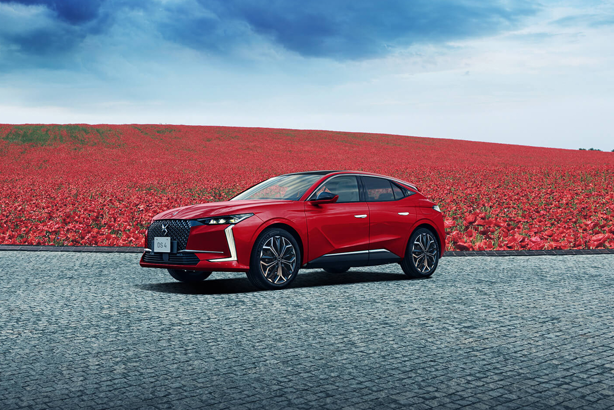 DSブランドのCセグメントモデルのDS4に特別仕様車「DS4 RIVOLI BlueHDi Coquelicot Edition」を設定 ...