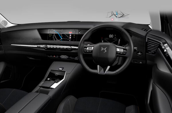 DSオートモビルがDS4に「エトワール」、DS7に「パラス」と「エトワール」の新グレードをラインアップ - カー・アンド・ドライバー ...