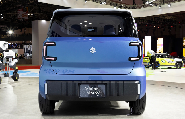 スズキはジャパンモビリティショー2025で軽乗用BEVのコンセプトモデル「Vision e-Sky」を発表。量産化は2026年度内を目指すと宣言 - カー・アンド・ドライバーonline ...